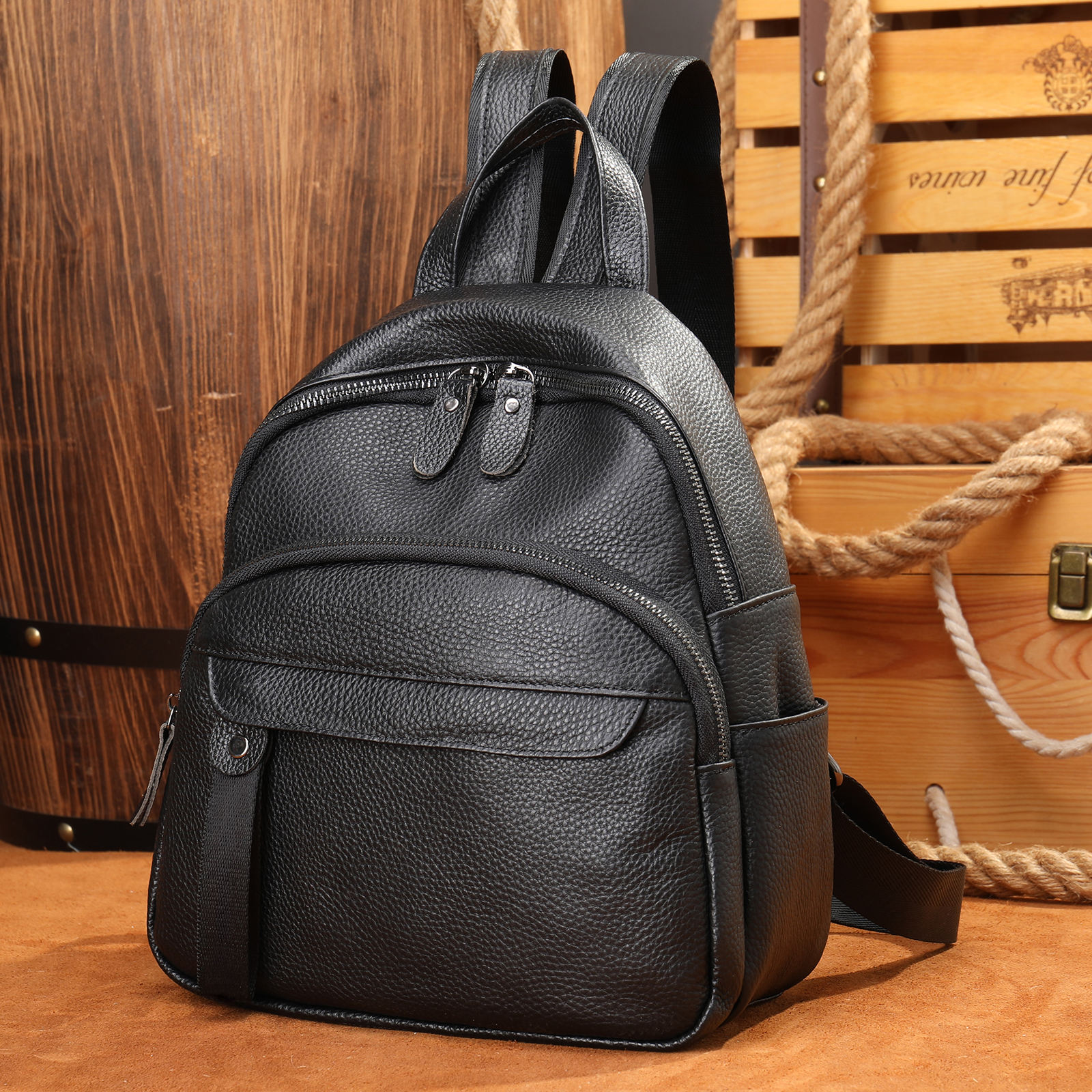 Custom Backpack Manufacturers - PU Leather Bag Factory